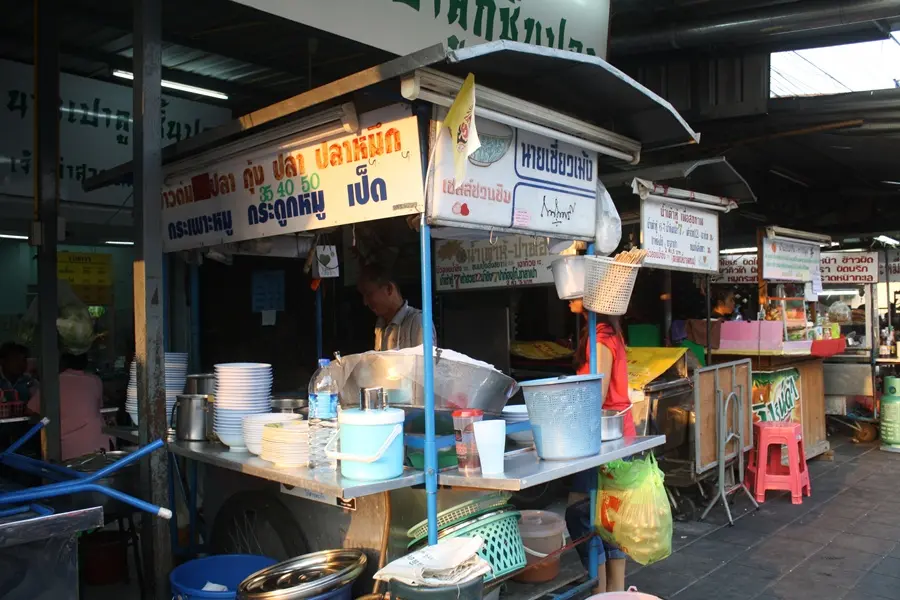 นายเชี่ยวเม้ง - Congee Food Stall Casaul Dining in Bang Chak Bangkok ...