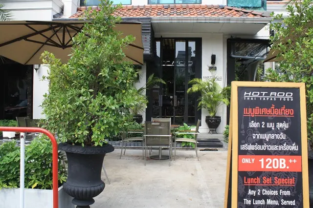 Hot Rod - Thai food - general Restaurant in Khlongtan Nuea The Park ...