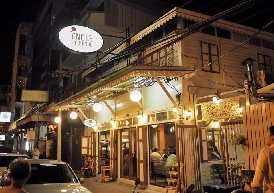 Uncle & Friends Rustic Cafe Bar - Thai food - general Hotel Restaurant ...