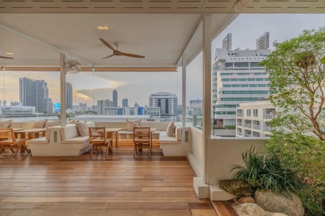 Apéro Rooftop Cafe and Bar - Bakery Shop Casaul Dining in Bang Kapi Bangkok | OpenRice Thailand