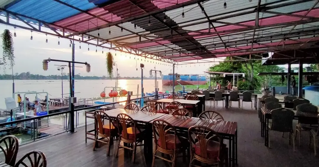 Wave Side Restaurant – 曼谷SamKok的泰式食品海鮮酒店餐廳休閒餐廳 | OpenRice 泰國開飯喇