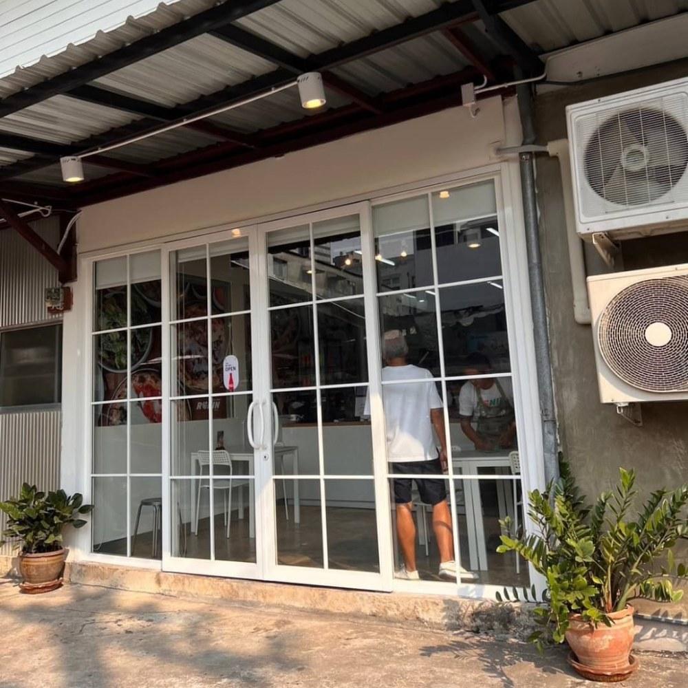 Ronin Pizza - Italian Pizza / Pasta in Bang Lam Phu Lang Bangkok ...