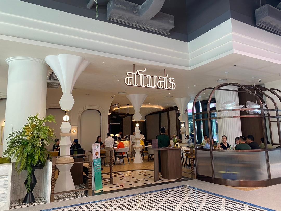 Samosorn Thai Restaurant's Photo - Thai food - general Restaurant Family Style Dining in Lum Phi ...