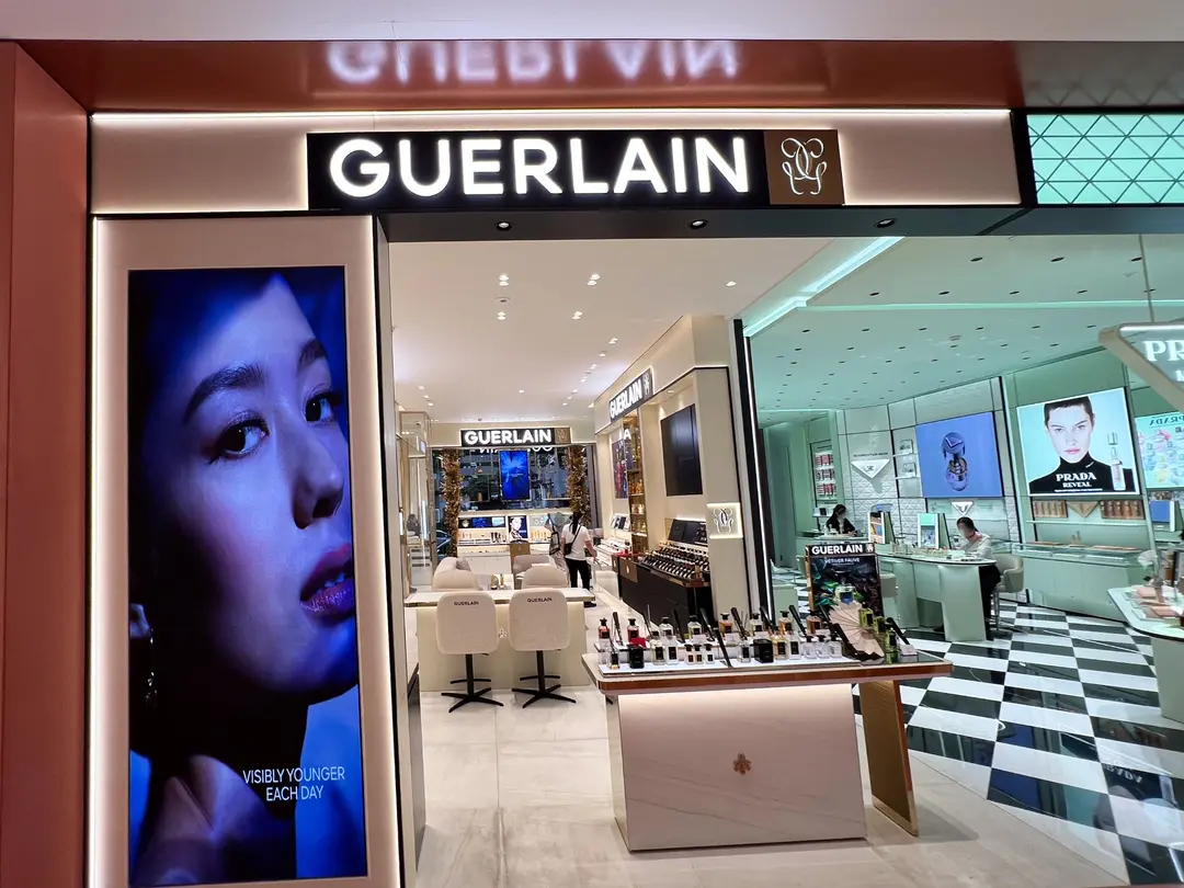 Guerlain - เครื่องสำอาง in ลุมพินี เซ็นทรัล ชิดลม กรุงเทพและปริมณฑล ...