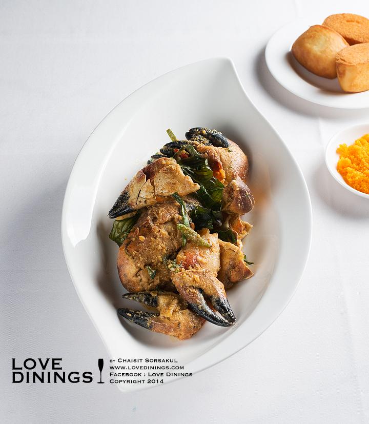 ปูผัดไข่เค็ม - VIU (วูว์)'s photo in Lum Phi Ni Bangkok | OpenRice Thailand