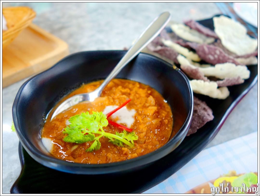 ข้าวตังหน้าตั้ง - 呵叻Pak Chong的Lookkai Cafe & Restaurant (ลูกไก่ ...