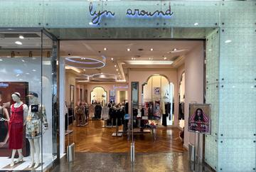 LYN AROUND – กรุงเทพและปริมณฑลห้วยขวางเซ็นทรัล พระราม 9的เสื้อผ้าผู้หญิง ...