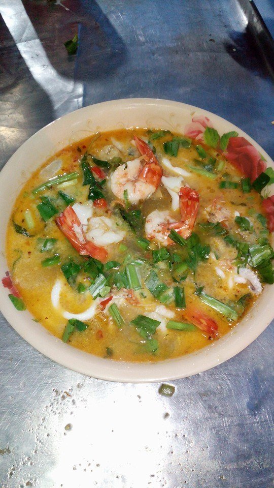 ต้มยำหัวปลาริมคลองบางซื่อ in Sam Sen Nai Bangkok | OpenRice Thailand